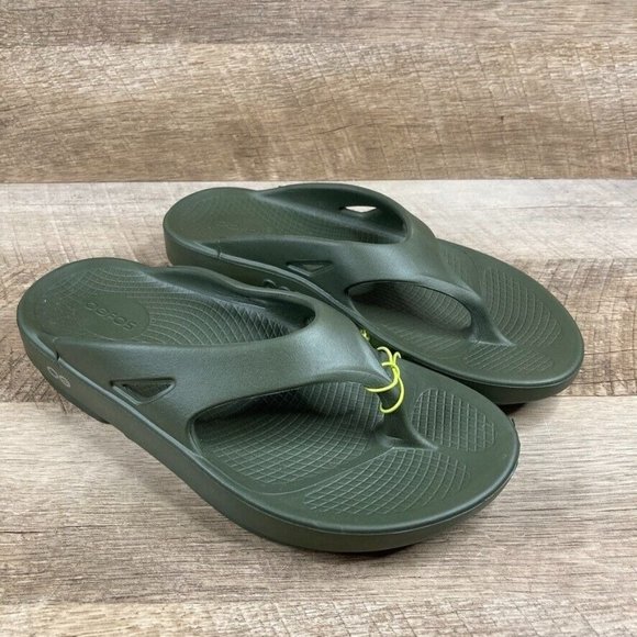 OOFOS | Shoes | Oofos Ooriginal Forest Green Recovery Flip Flop Thong ...